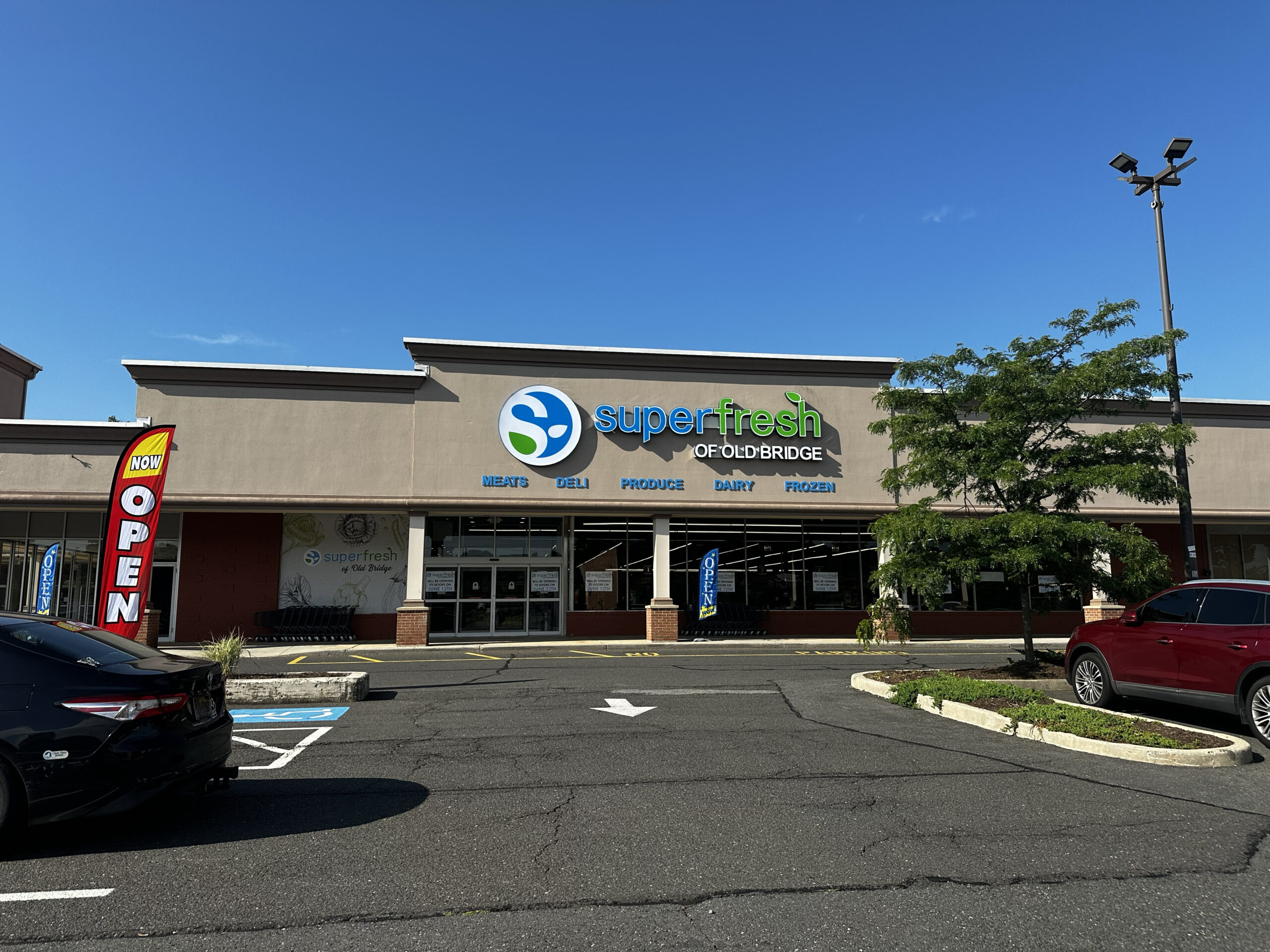 Browntown Shopping Center - Levin Management